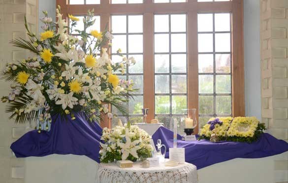 Whitewater Benefice | Photos Easter flowers in the window